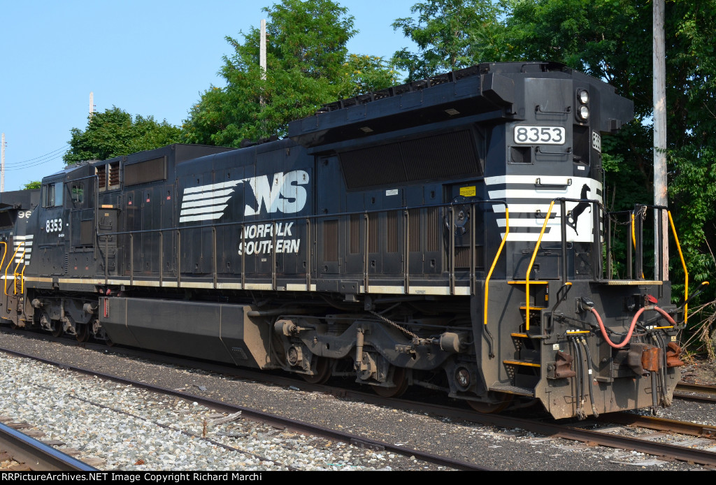 NS 8353